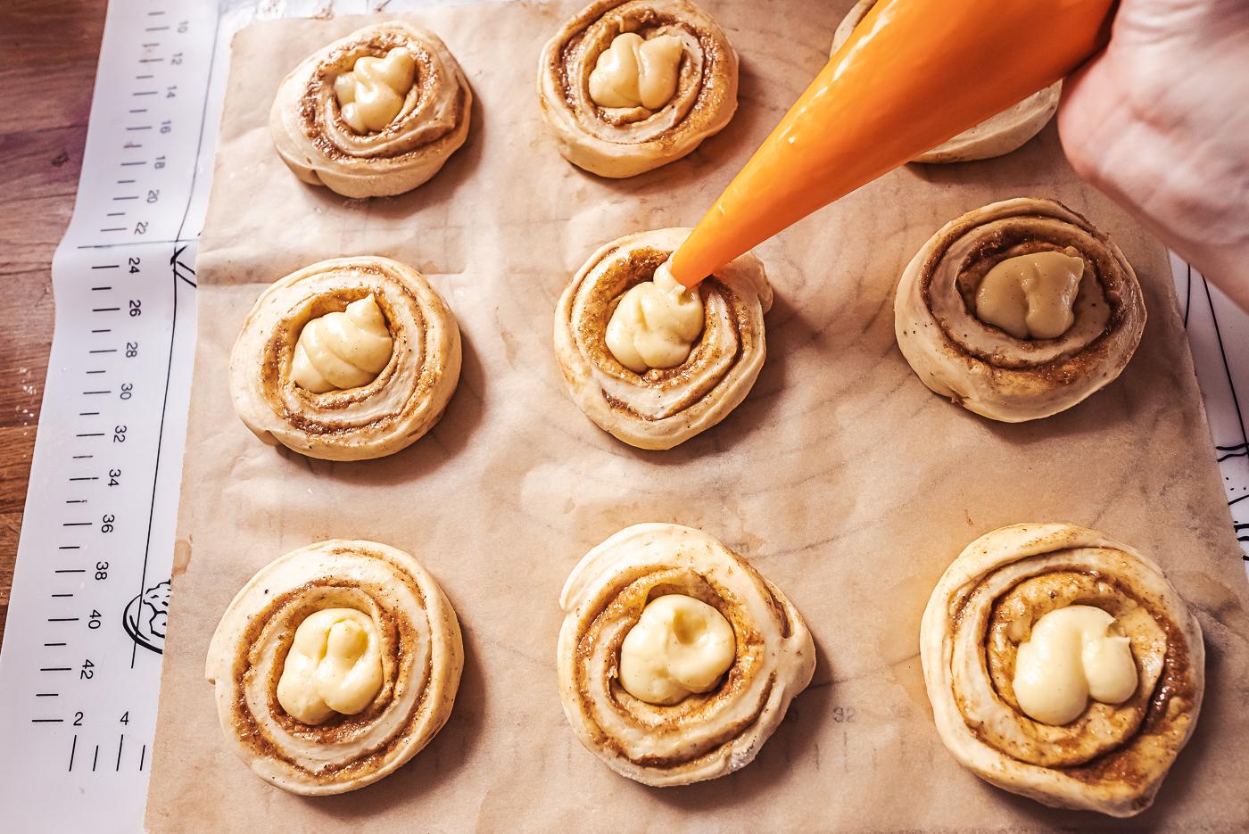 Solskinnsboller - Norwegian Sun Buns (Solboller) - Scandinavian Cookbook