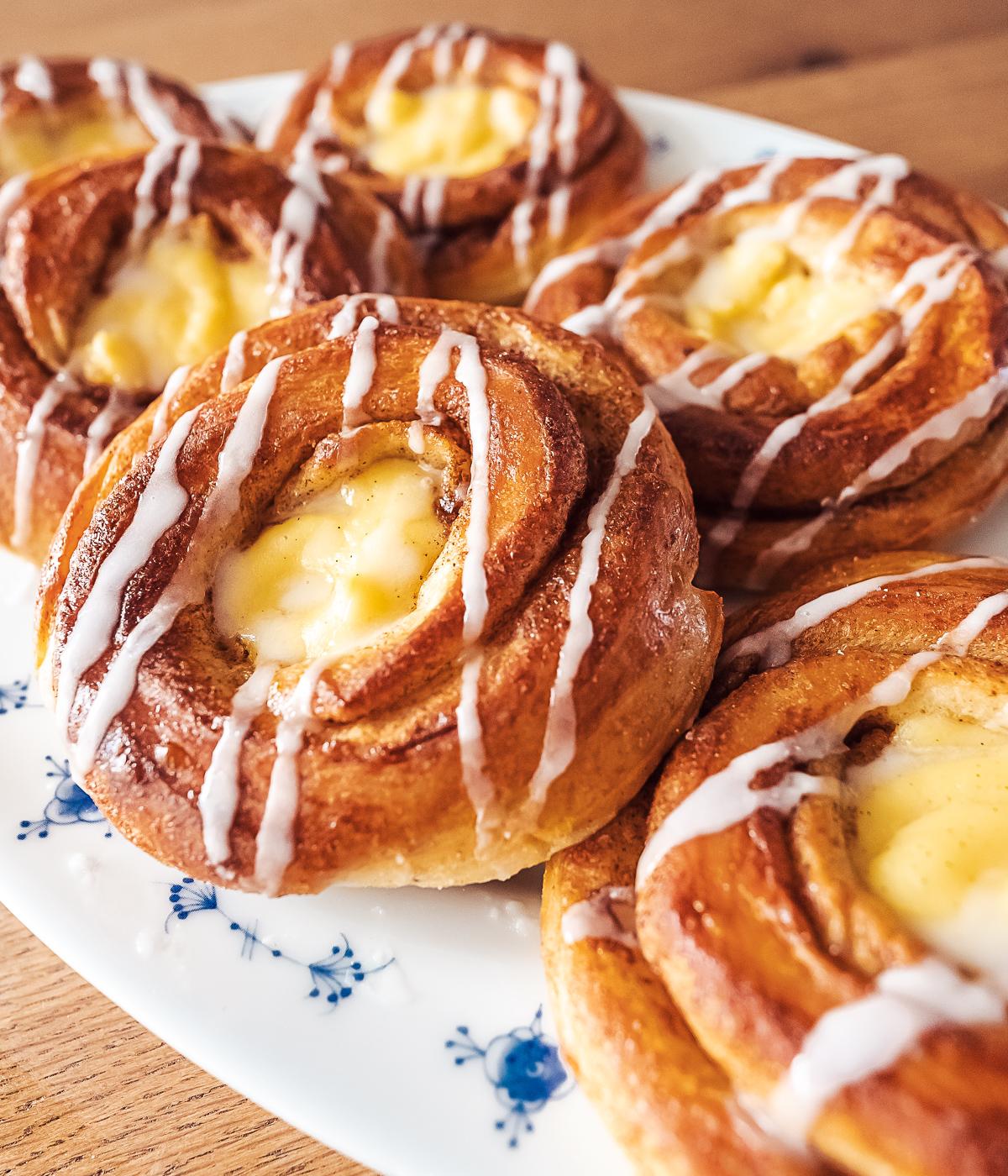 Solskinnsboller - Norwegian Sun Buns (Solboller) - Scandinavian Cookbook