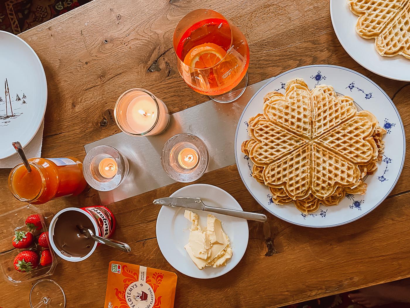 Vafler - The Best Norwegian Waffles - Scandinavian Cookbook