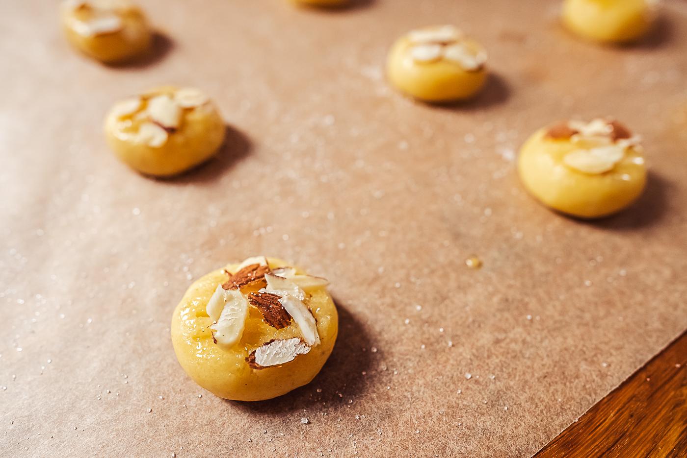 Serinakaker (Norwegian Butter Cookies) - Scandinavian Cookbook