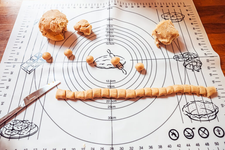 Pebernødder (Danish Peppernuts Cookies) - Scandinavian Cookbook