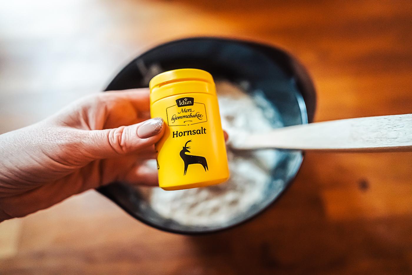 Kakemenn (Norwegian Christmas Cookies) - Scandinavian Cookbook