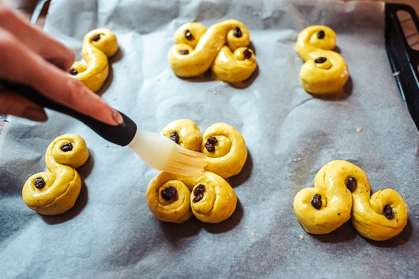 Classic St Lucia Buns (Lussekatter) - Scandinavian Cookbook