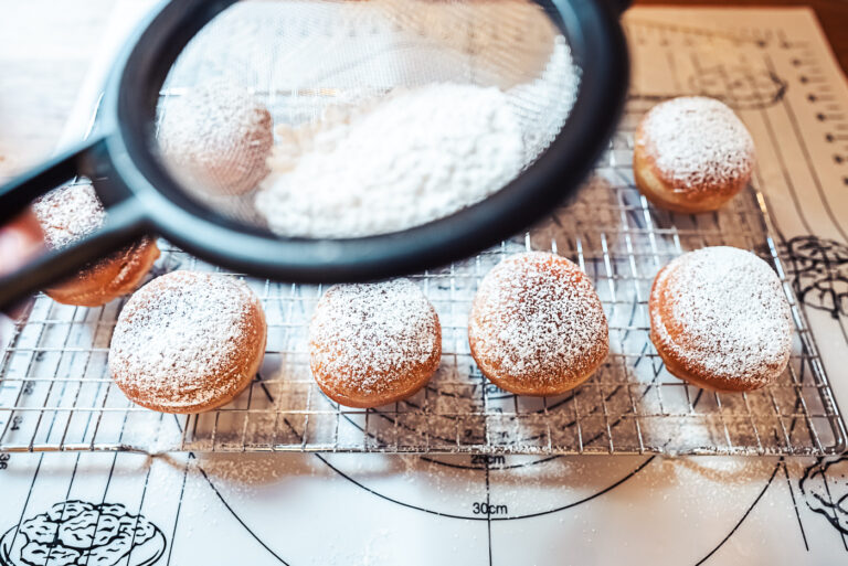 Northern Norwegian Solboller (Sun Buns) - Scandinavian Cookbook