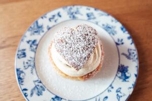 Swedish Semlor (Fat Tuesday Buns) - Scandinavian Cookbook