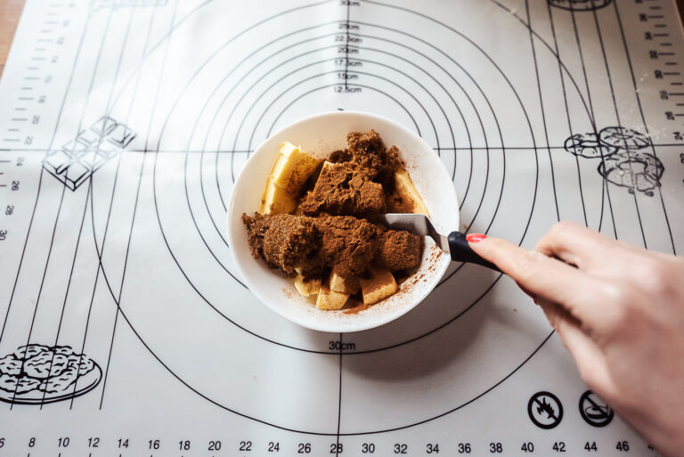 Kanelsnegle (Danish Cinnamon Rolls) - Scandinavian Cookbook