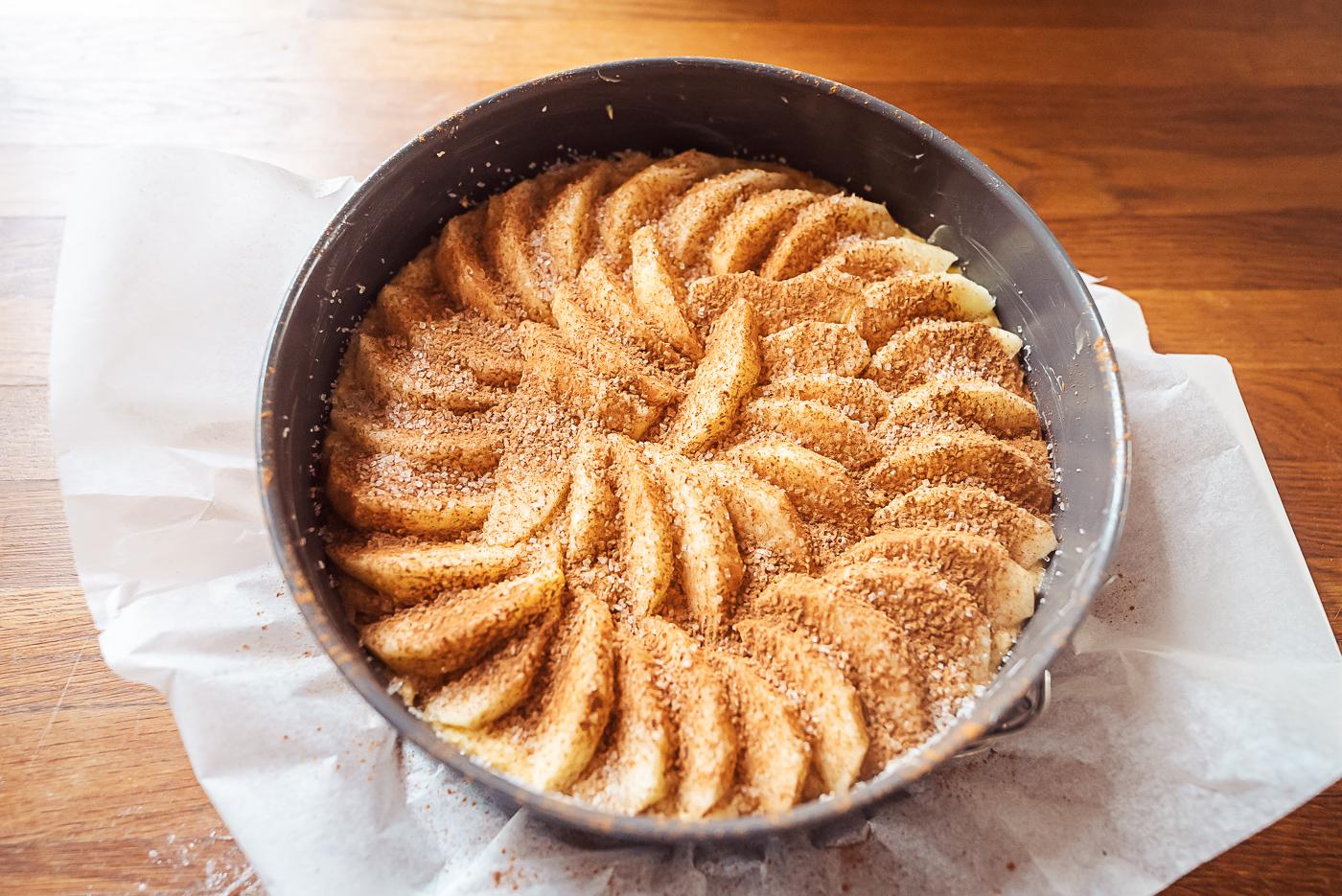 Eplekake (Norwegian Apple Cake) - Scandinavian Cookbook