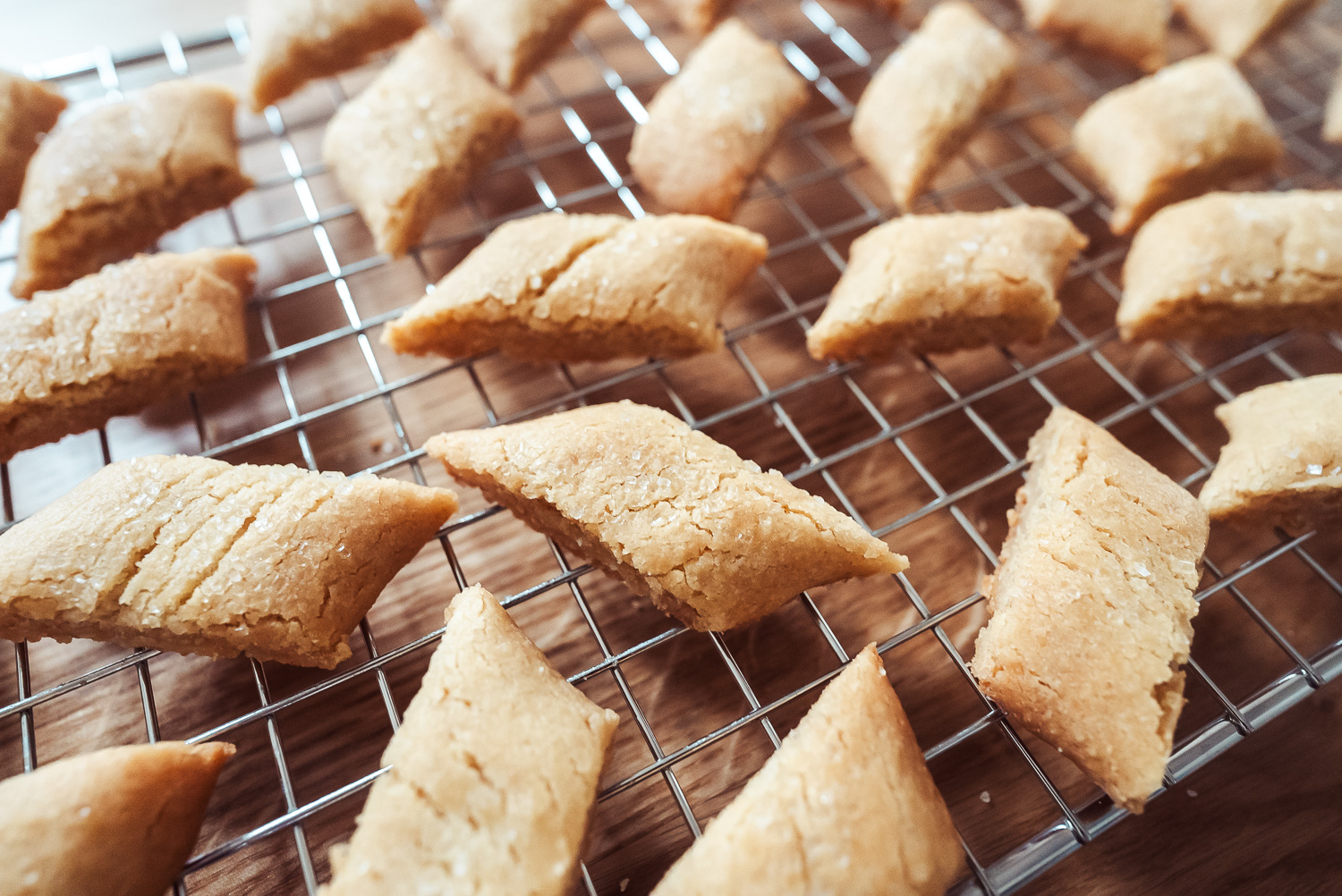 Easy Swedish Butter Cookies (Kolasnittar) - Scandinavian Cookbook