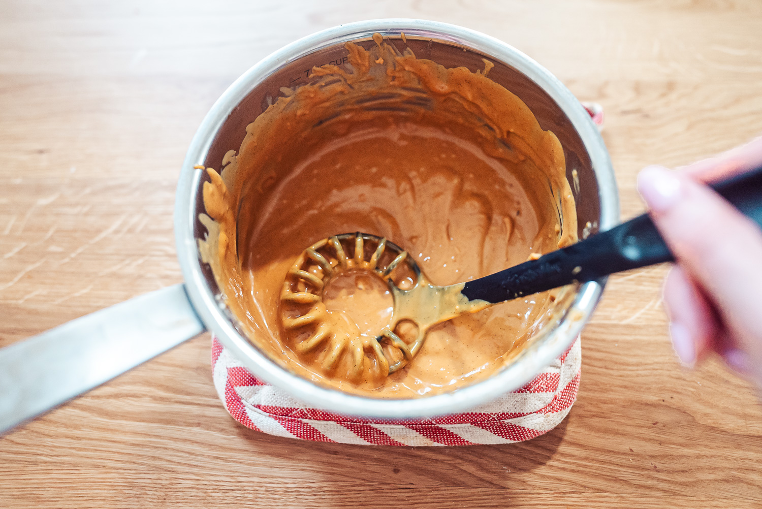 Norwegian Brown Cheese Cheesecake (Brunost Ostekake) - Scandinavian ...