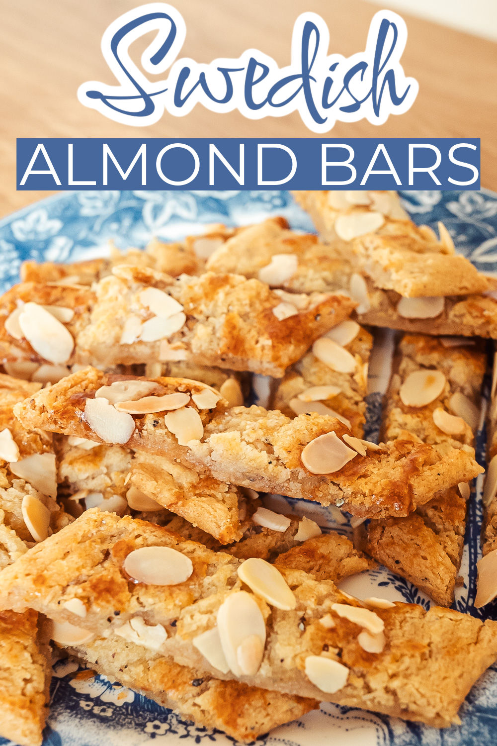 Perfect Scandinavian Almond Bars - Scandinavian Cookbook